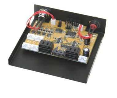 4 Port SATA II / III Switch 3.5inch Design With KeyLock and LED - Coolgear
